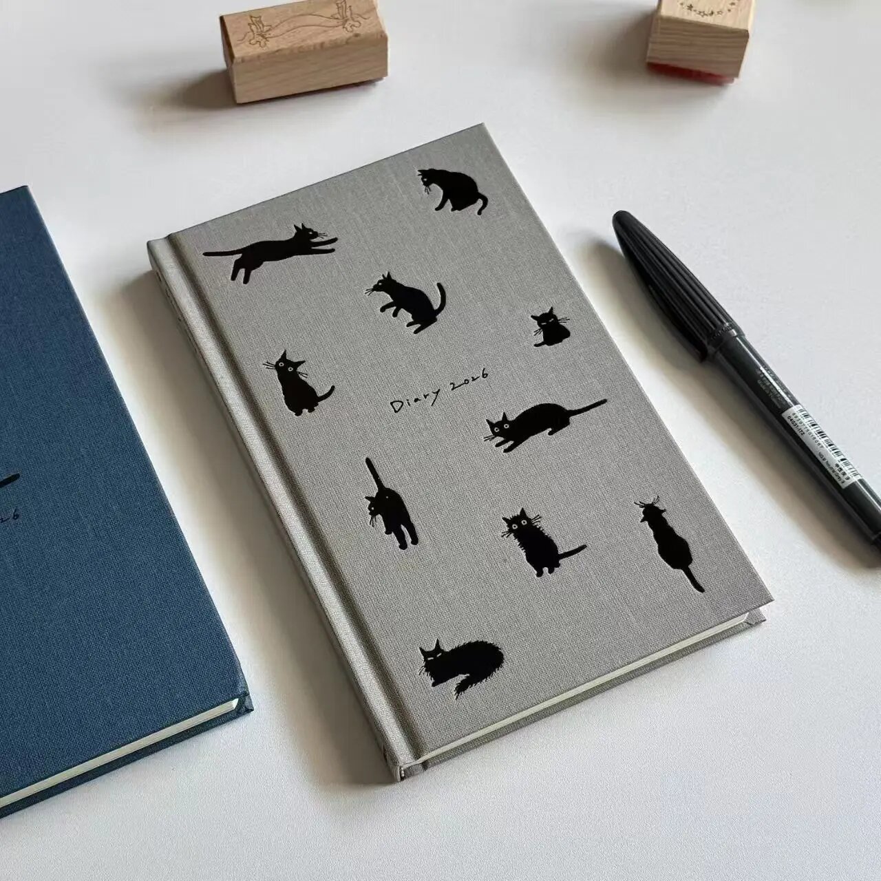 Ежедневник с котиками, серый, Diary Book