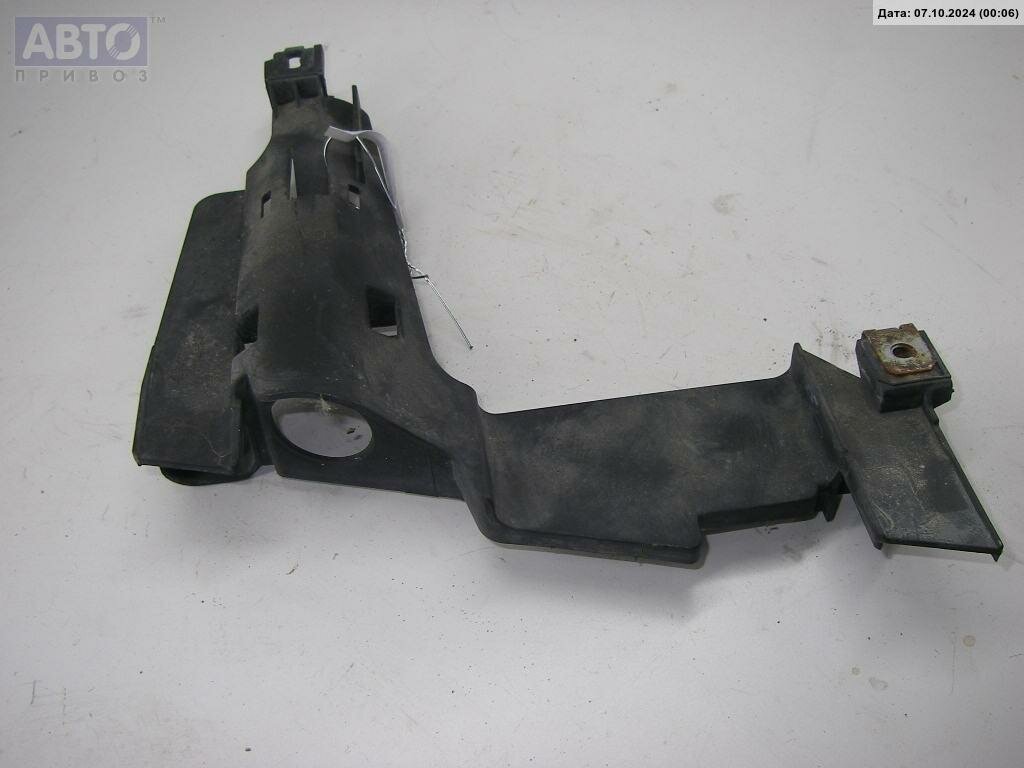 Крепление фары правой BMW 3 E46 (1998-2006)