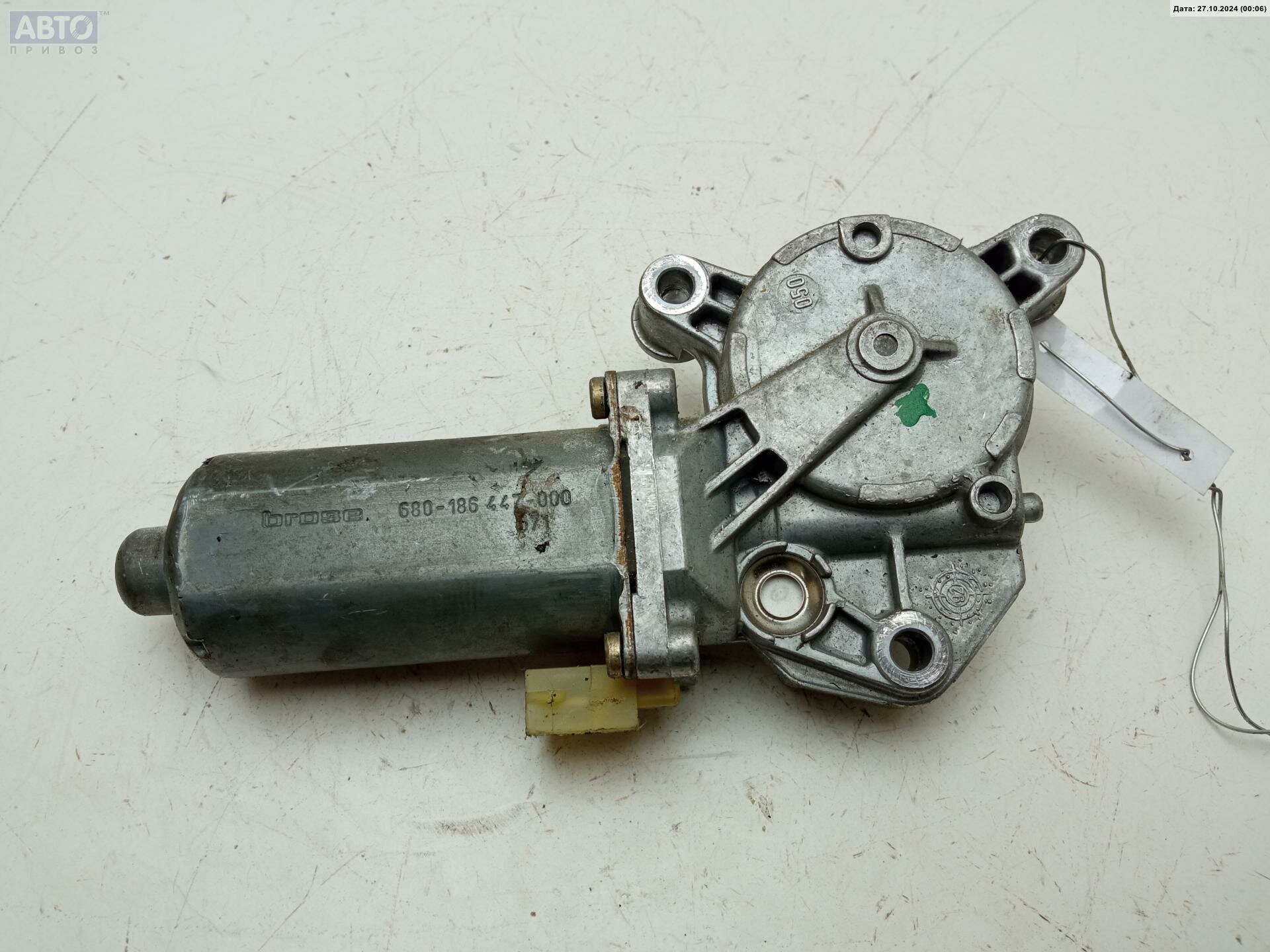 Моторчик стеклоподъемника передний левый Volvo 850