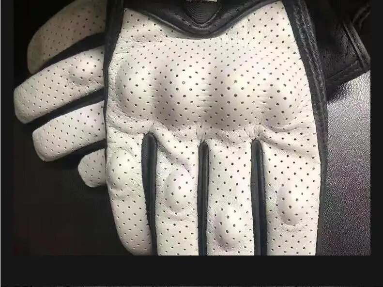 Мотоциклетные перчатки для мужчин и женщин, кожаные карбоновые велосипедные Зимние перчатки для мотокросса, квадроцикла, мотоцикла, мотокросса, эндуро 2024 M, white