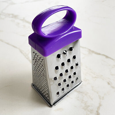 Мини-тёрка четырехгранная с ручкой для чеснока/орехов (12 см.)