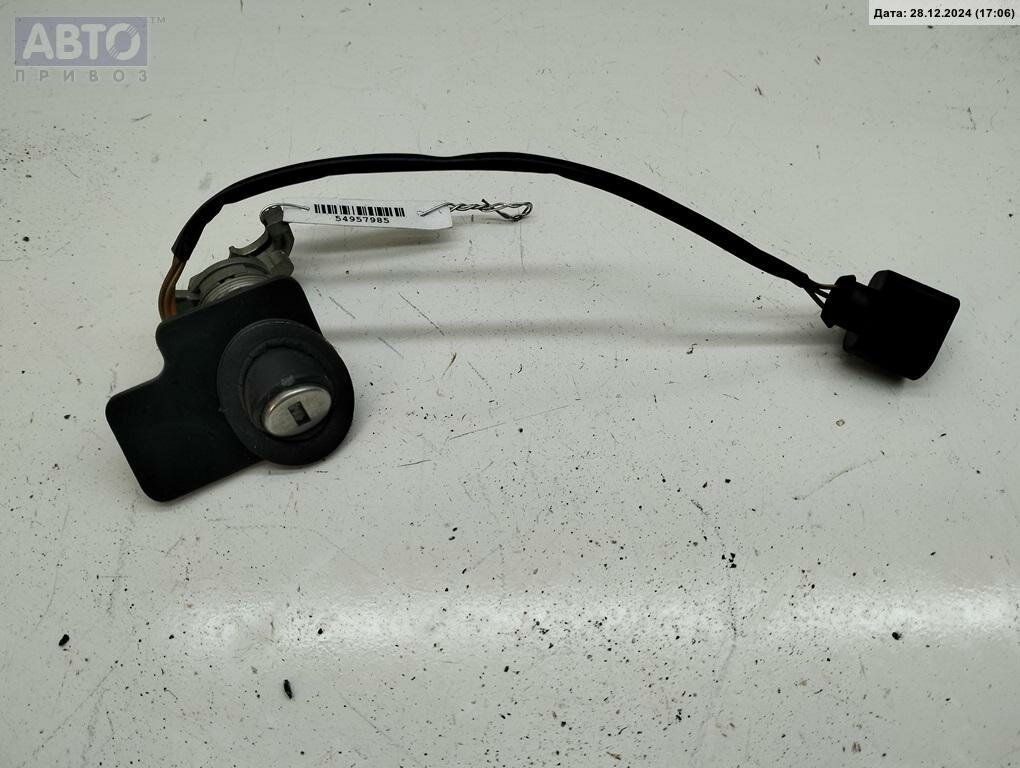 Личинка замка багажника Volkswagen Passat B5+ (GP)