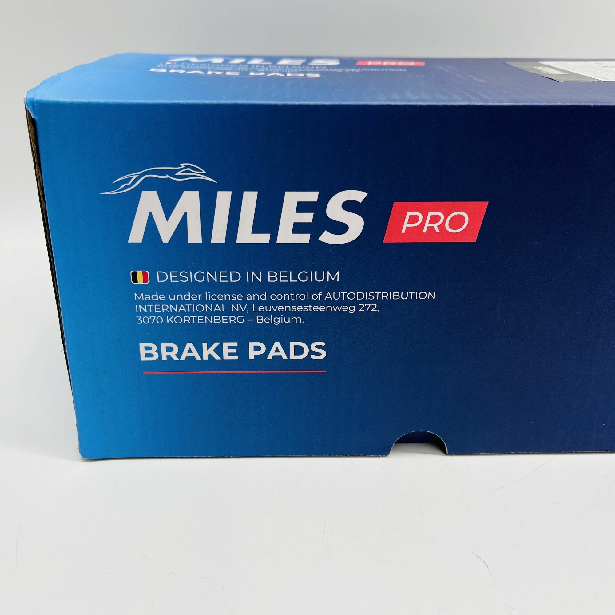 Дисковые тормозные колодки MILES e500891, передние, керамические, для BMW тормозная система 374мм и 395мм М — фото 1