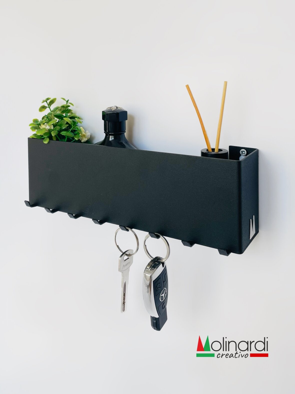 Ключница настенная для прихожей с полкой КЛЮЧ3-Ч