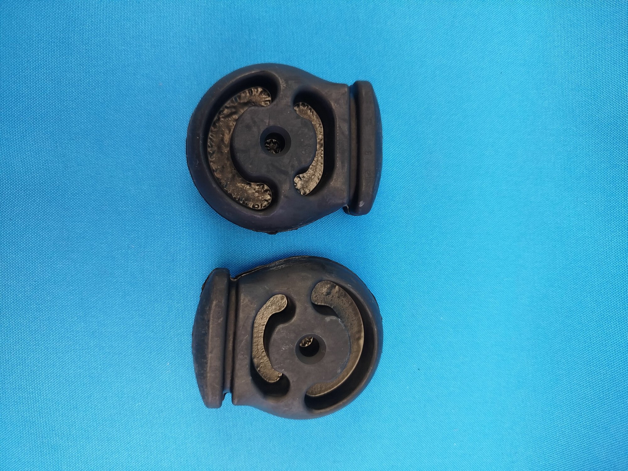 РК крепление глушителя "сэви" для автомобилей Нива, Шевроле-Нива (к-т 2шт)