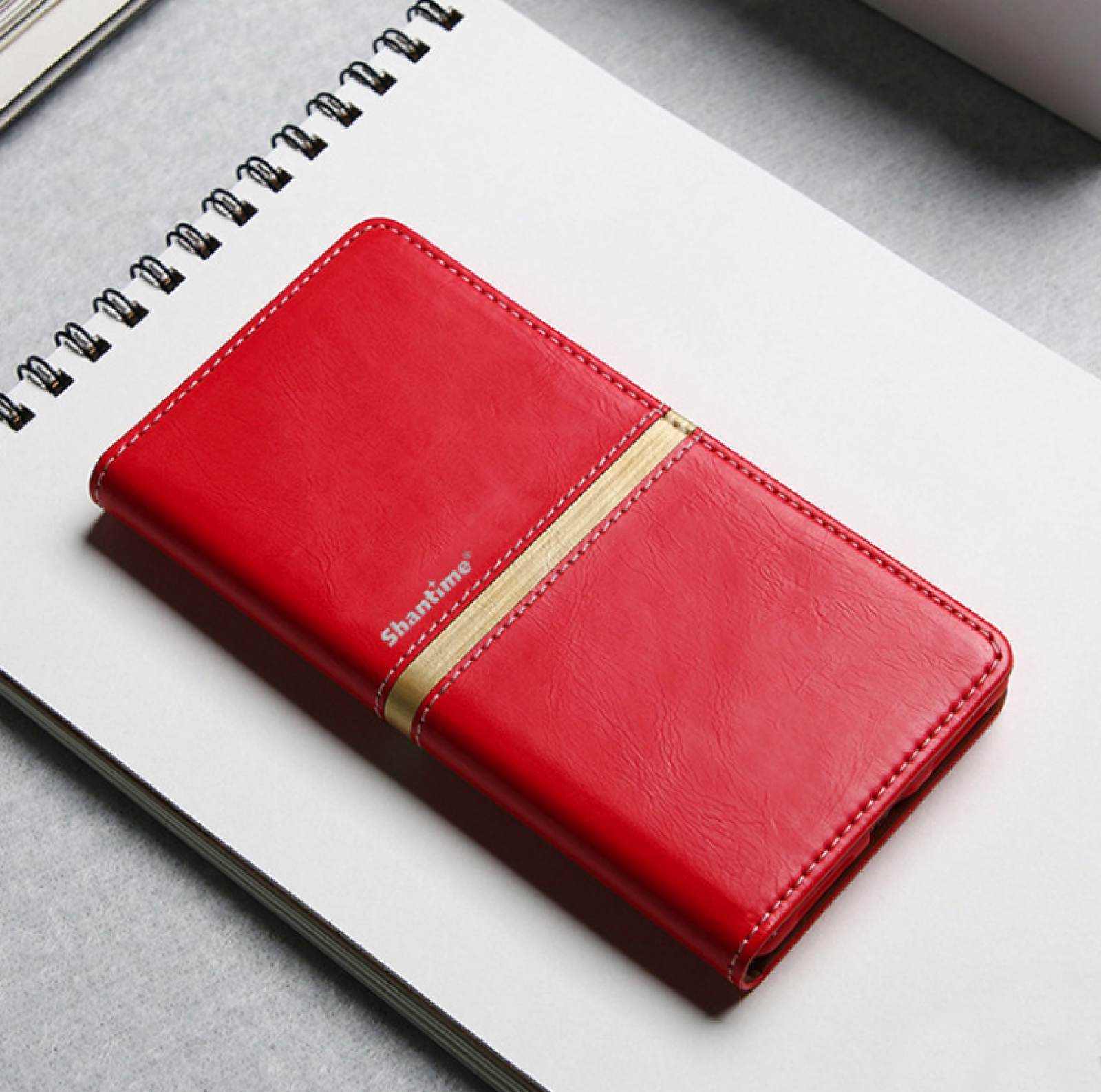 Чехол-книжка MyPads Una Fitto для iPhone 11 с водоотталкивающей эко-кожей, красный с золотой полосой