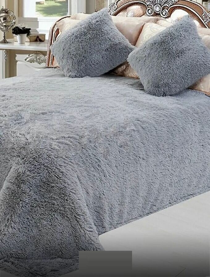 Серый плед-травка