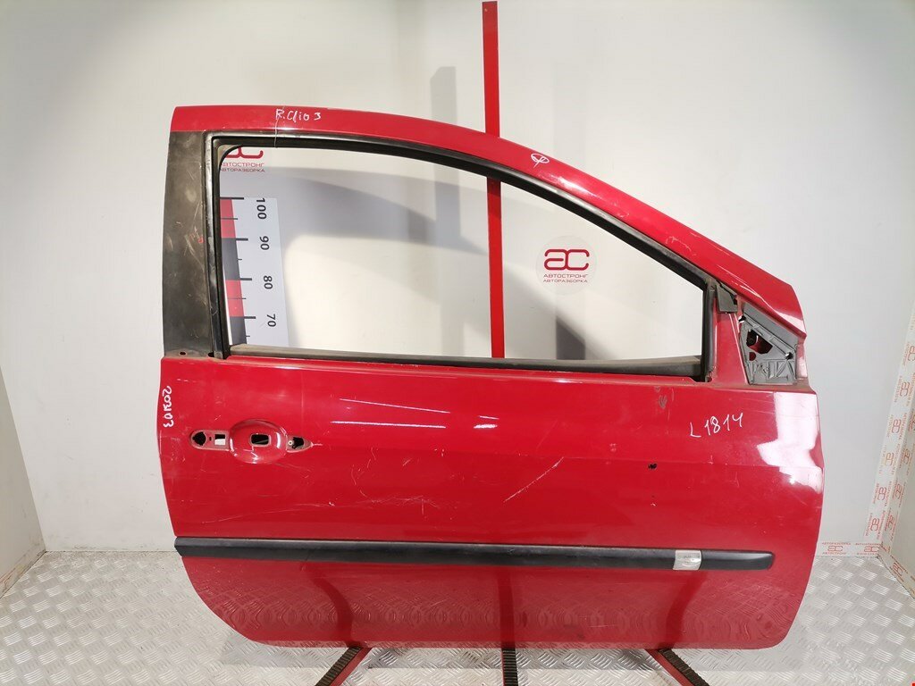 Дверь передняя правая Renault Clio 3 7751476109 арт. 394516