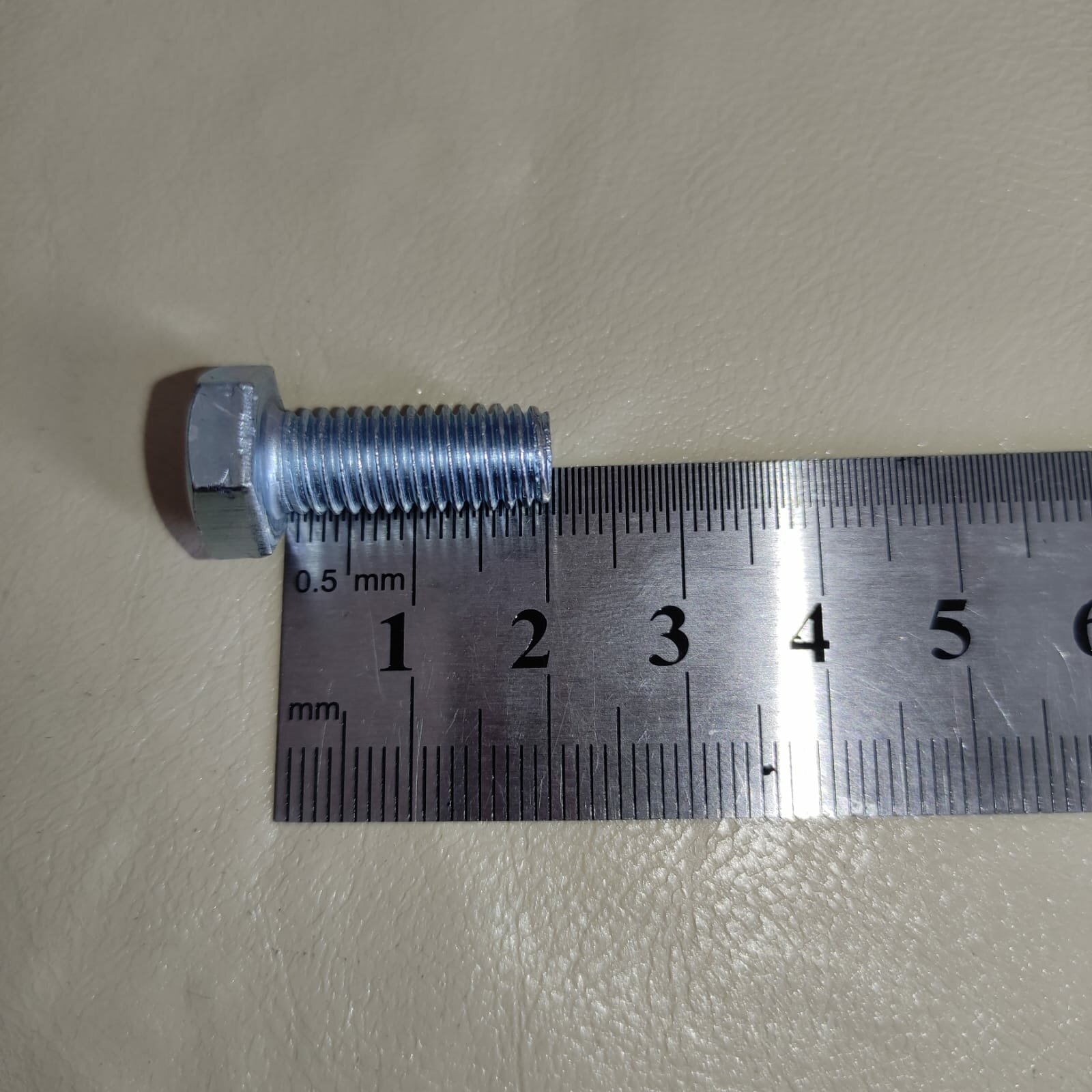 Крепежный комплект "М8х20" - болт, шайба, гровер, гайка, 8 штук в упаковке