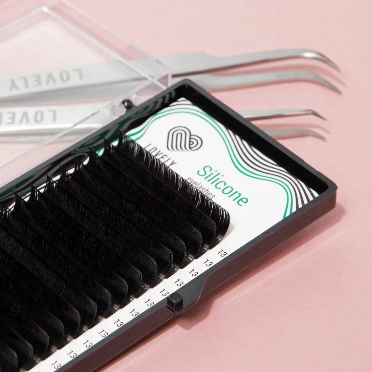Ресницы черные Lovely "Silicone" D 0.10 8 mm (20 линий) одна длина