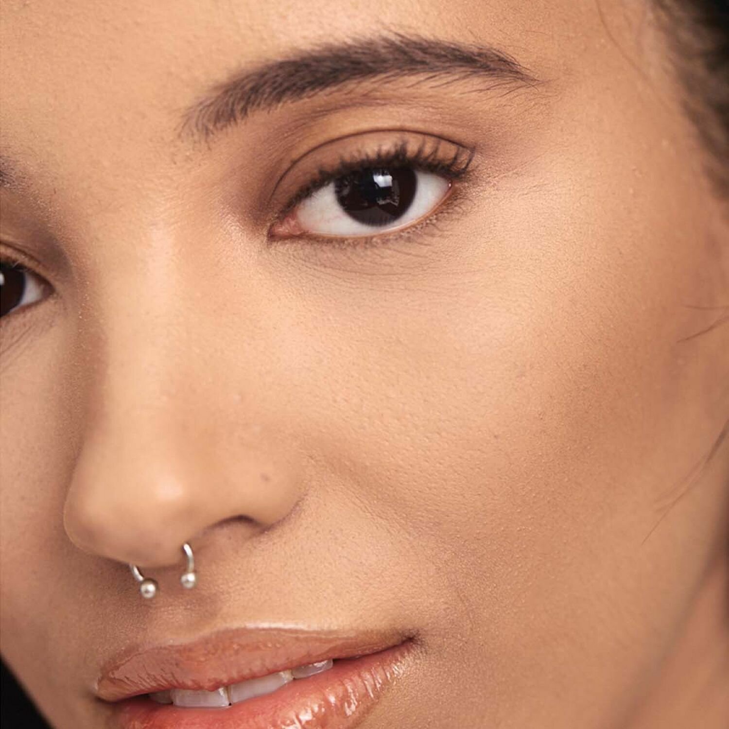 Кремовый стойкий консилер Fenty Beauty PRO FILTR INSTANT RETOUCH CONCEALER - Тон 290