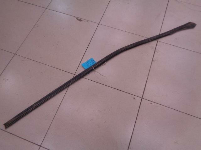 Уплотнитель (наружный) от Iran Khodro Samand 2003>