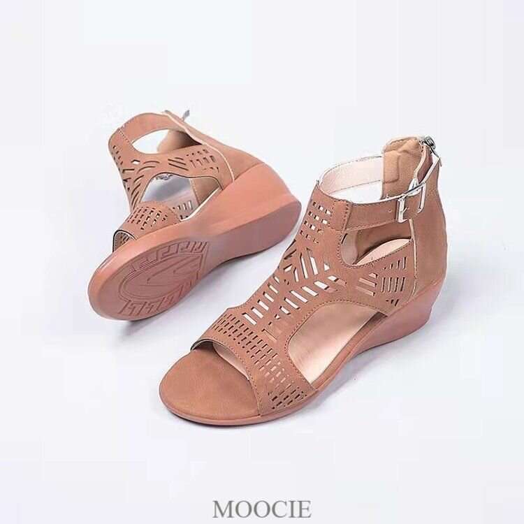 Сандалии MOOCIE