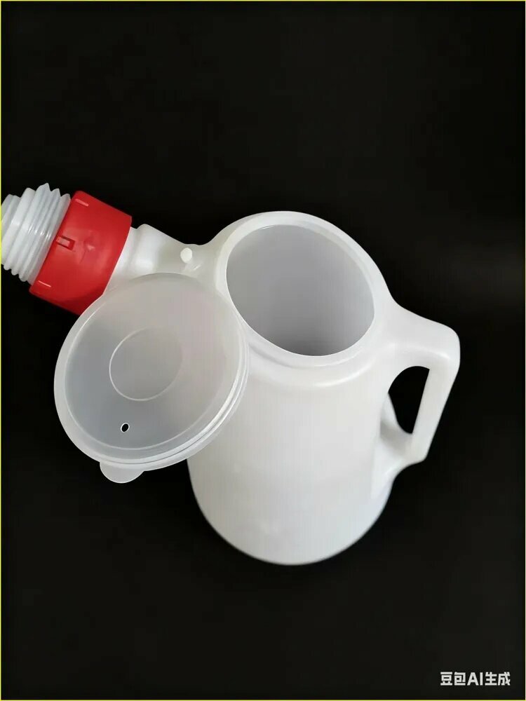 Лейка для жидкостей 5 л: удобная мерная лейка для масла и антифриза с заливной горловиной