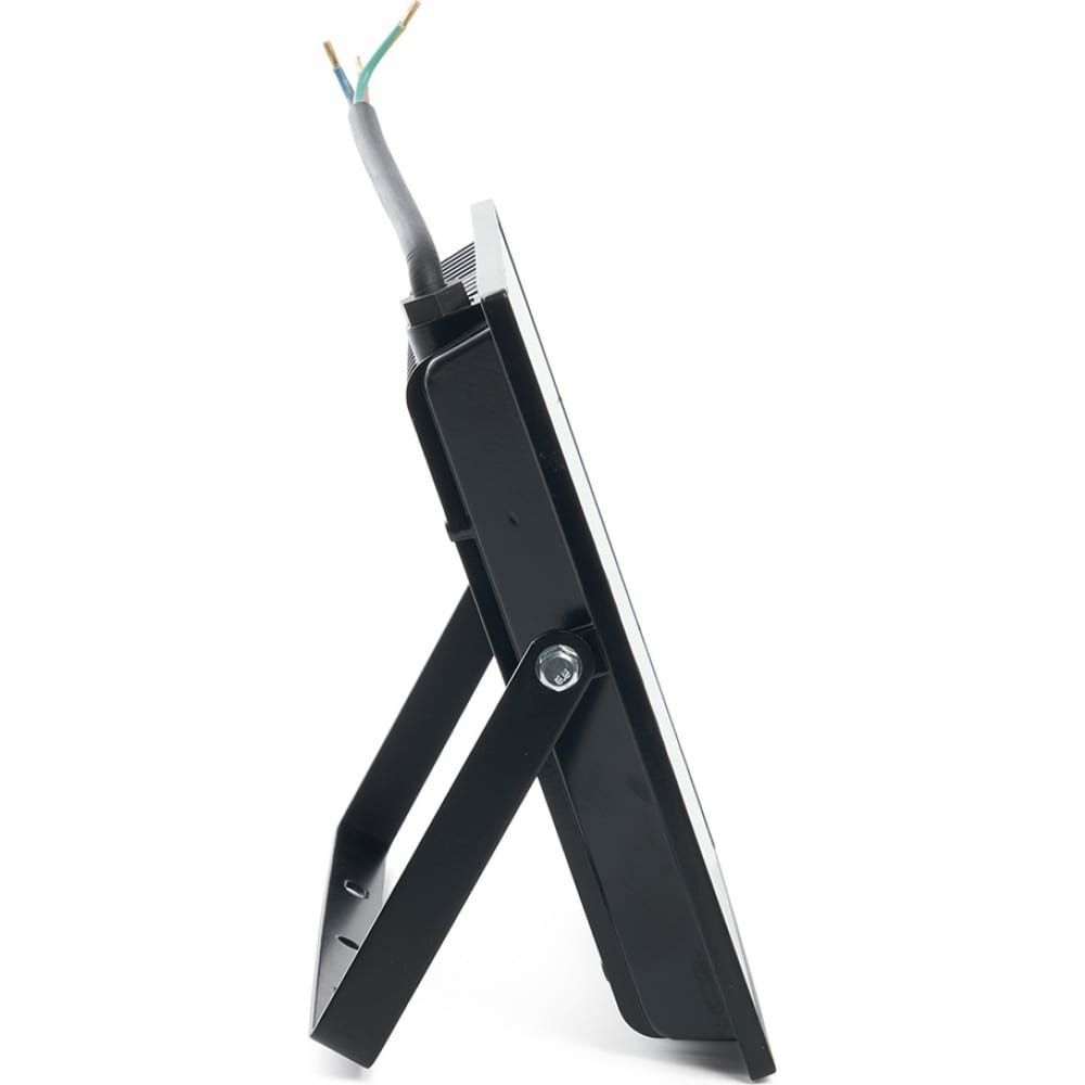 Светодиодный прожектор SAFFIT SFL90-100, черный