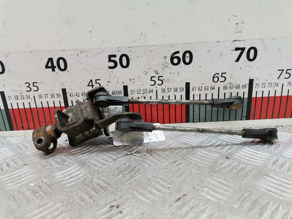 Механизм выбора и переключения передач Volkswagen Golf 4 1J0711176C арт. 2100176