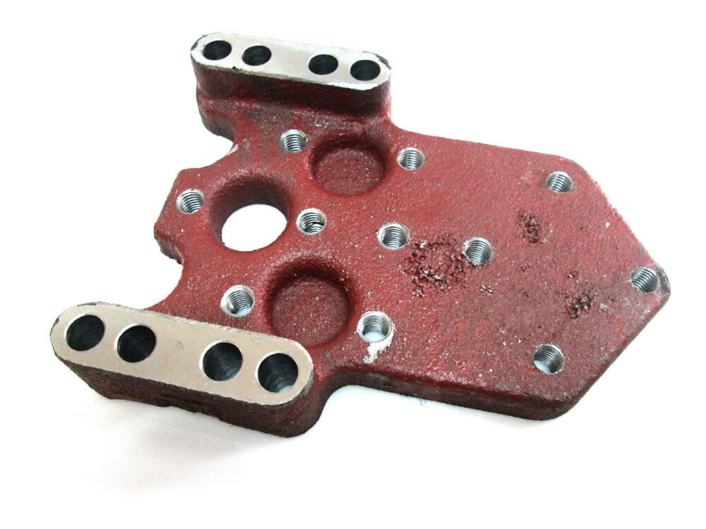 822-8403011-Б Основание МТЗ оригинальная запчасть взтзч