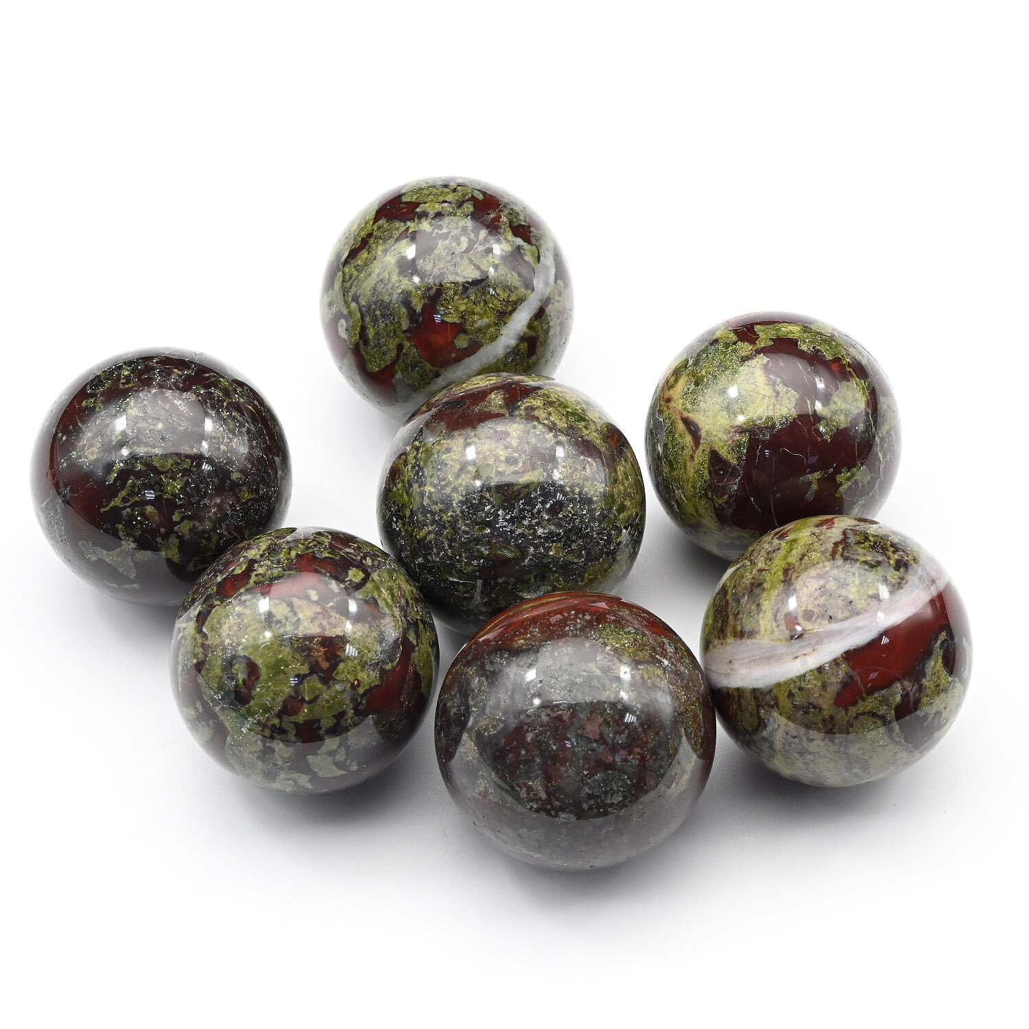 Шар из яшмы уральской, диаметр 31-32мм .