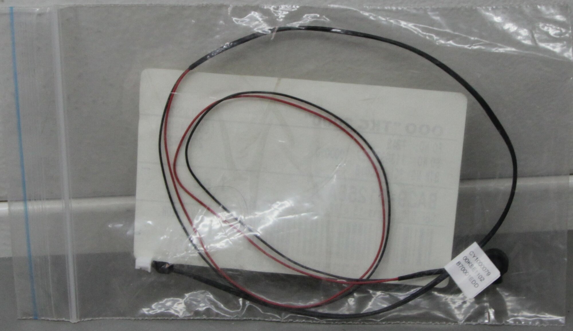 Микрофон на кабеле Samsung CBF-MIC; EUREKA-15, WIRE,-,20P, L1050MM, BLK CY100007900