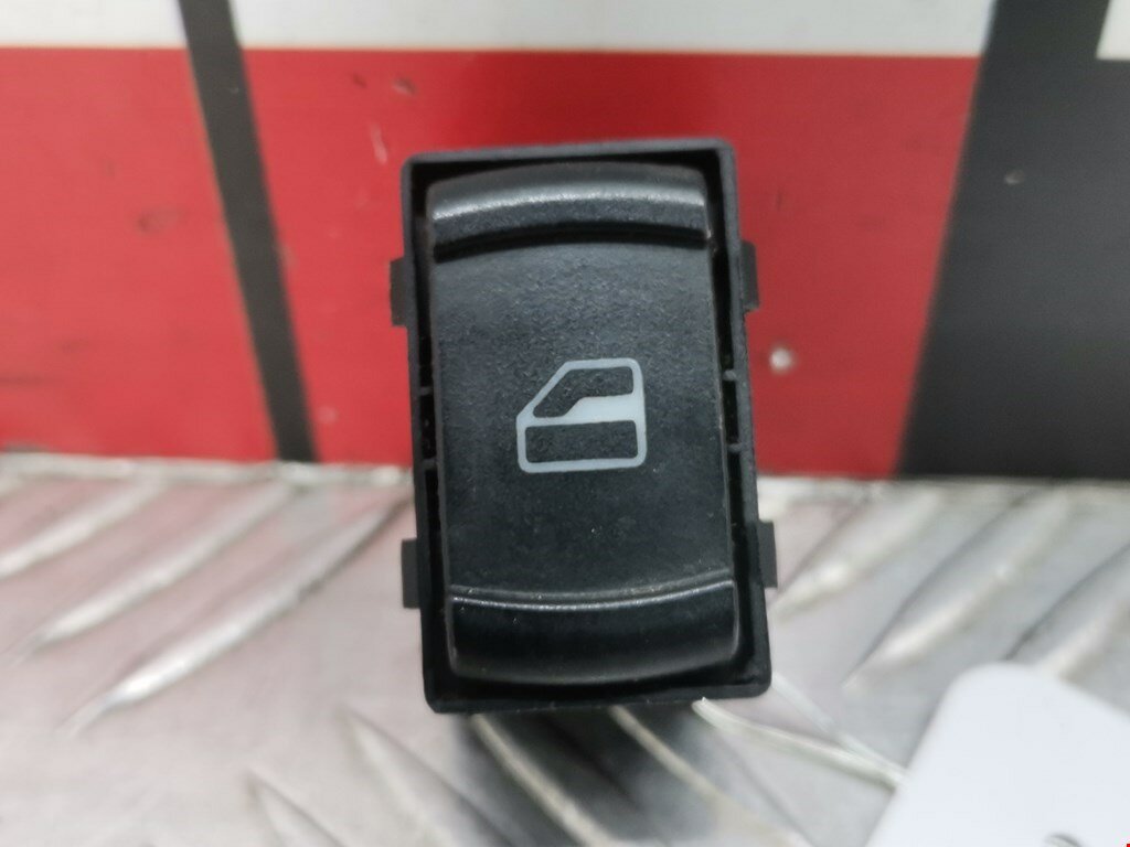Кнопка стеклоподъемника Volkswagen Passat 5 GP 3B0959855B арт. 1739749