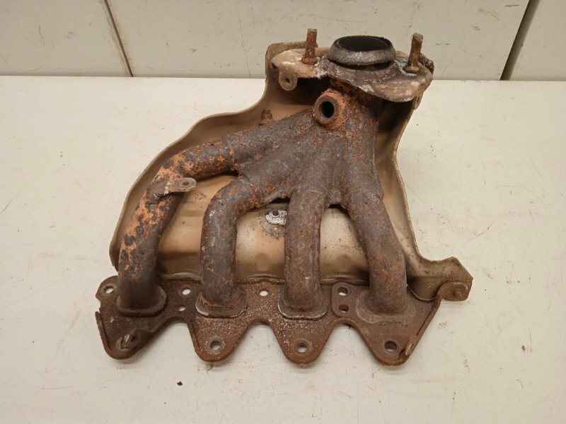 Б/У 1.6 K4M, Ниссан Альмера G15 Коллектор выпускной Nissan Almera 2014 G15 77542 NISSAN арт. 1400400Q0E