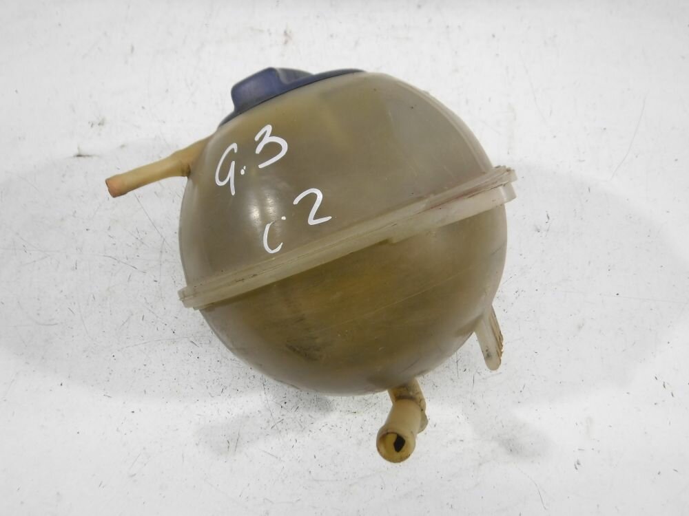 Расширительный бачок VW Golf III