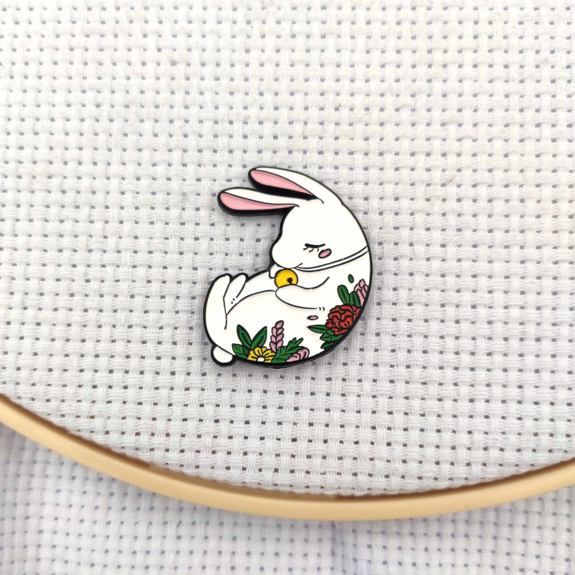 Брошь Rabbit с вышивкой, магнитная для иголок