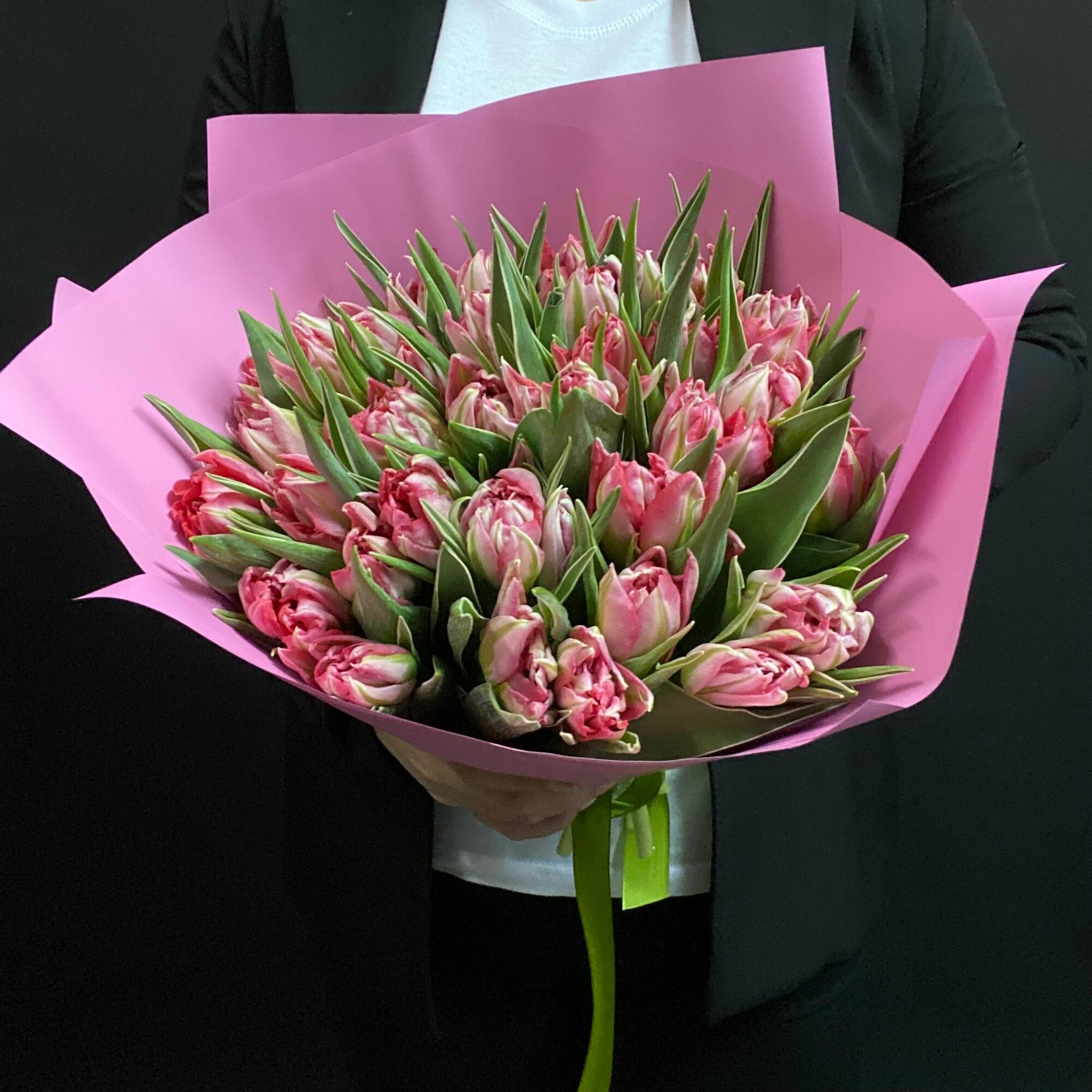 Нежные тюльпаны (35 тюльпанов), высота букета 40 см, ширина 25 см