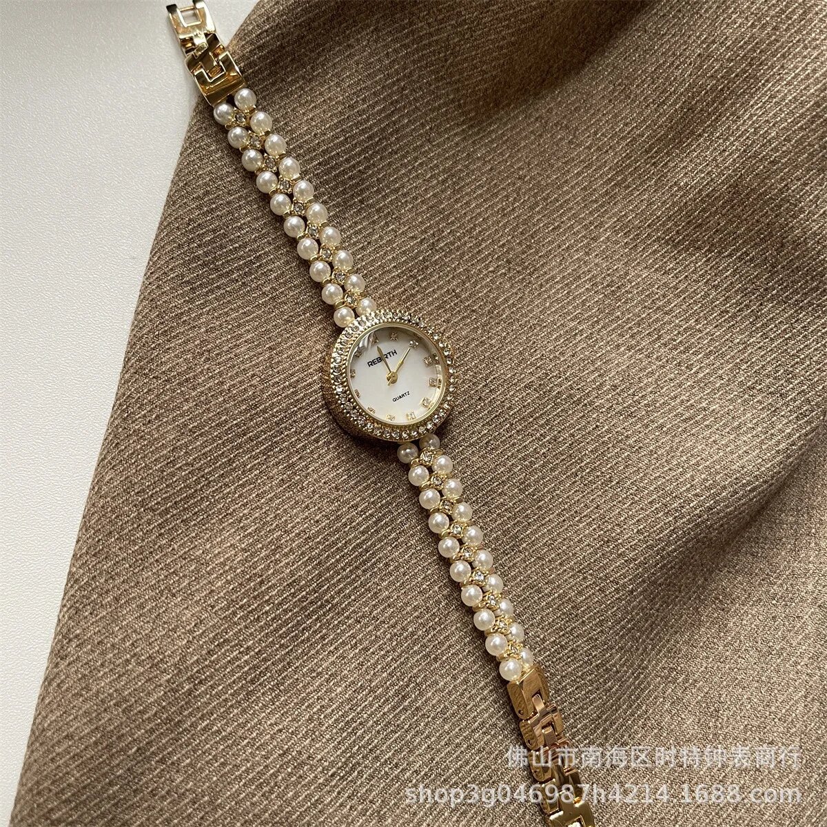 Наручные часы MOONBIFFY