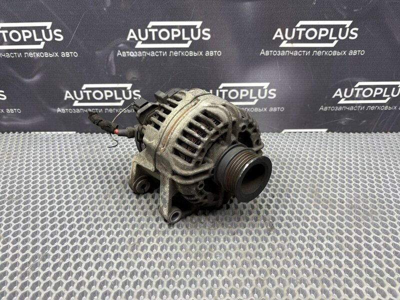 Генератор Opel Zafira B 2012 (1.6 Z16XER) Б/У с пробегом