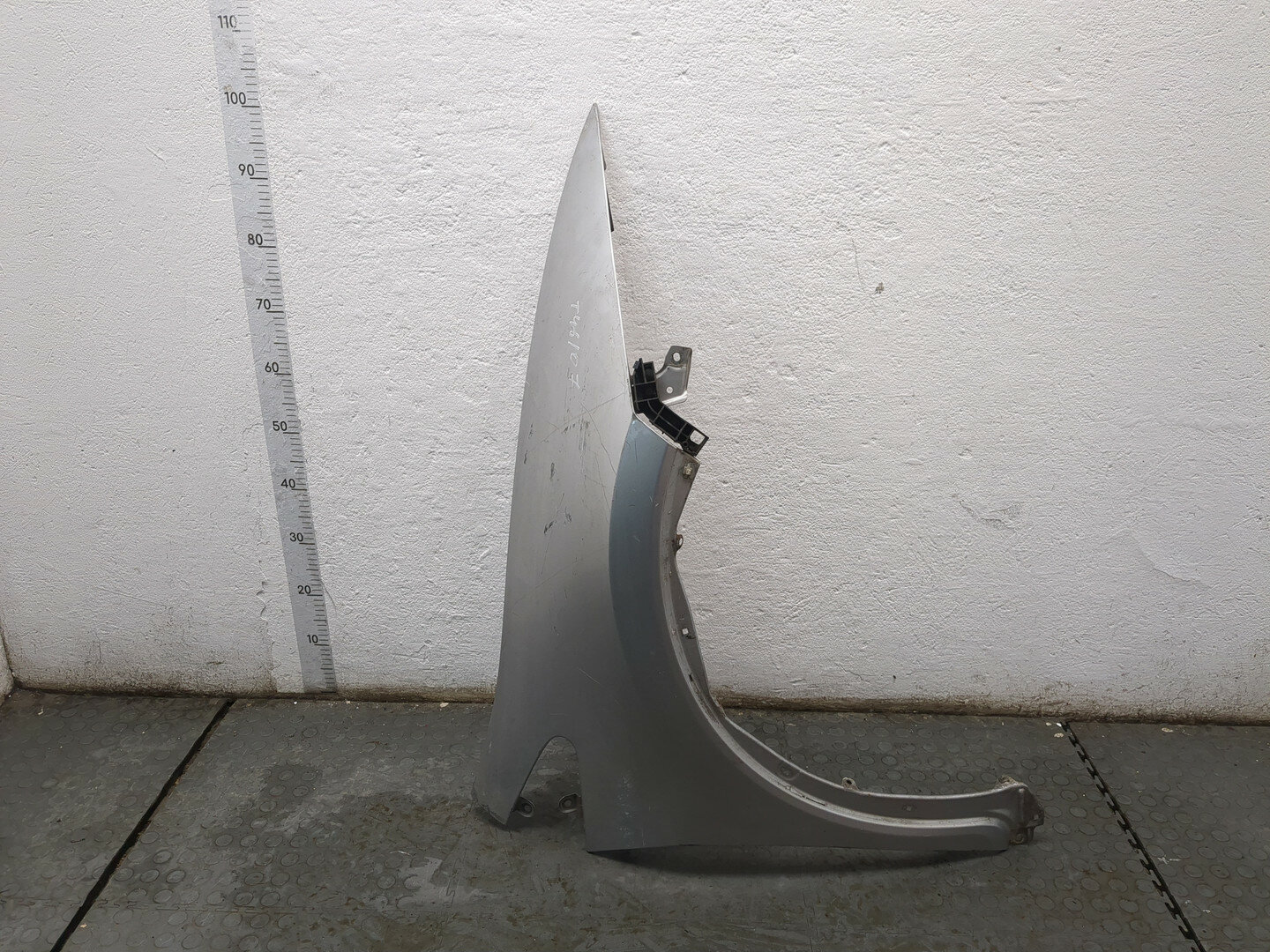 Крыло правое переднее Honda Civic Б/У