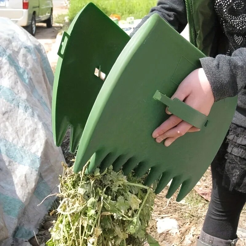 Желтые грабли садовые ручные
