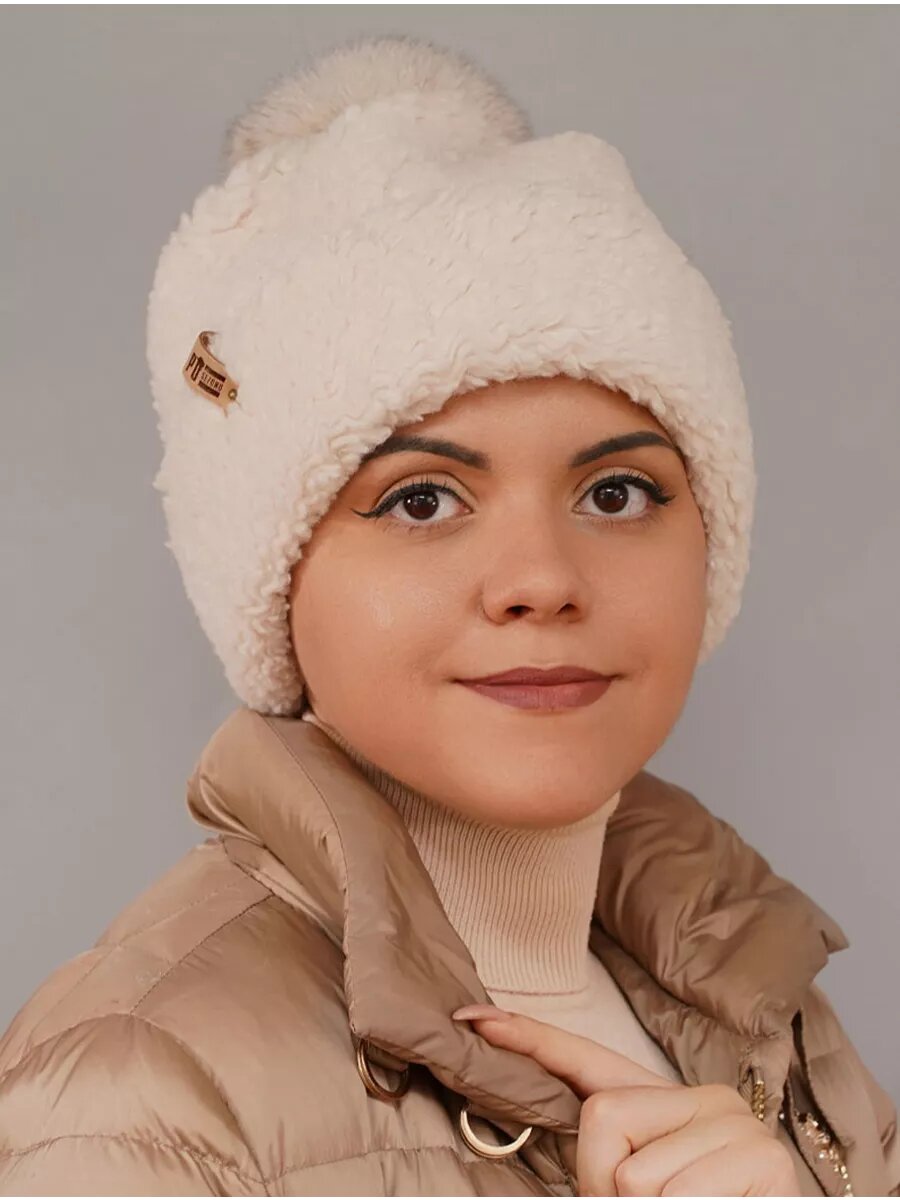 Шапка для женщин