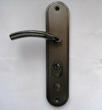 Дверная ручка на планке Master Lock мод. Эллипс (не автомат) правая