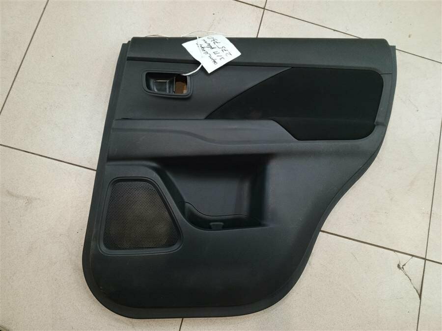 Обшивка двери задней правой от Mitsubishi Outlander GF 2012>