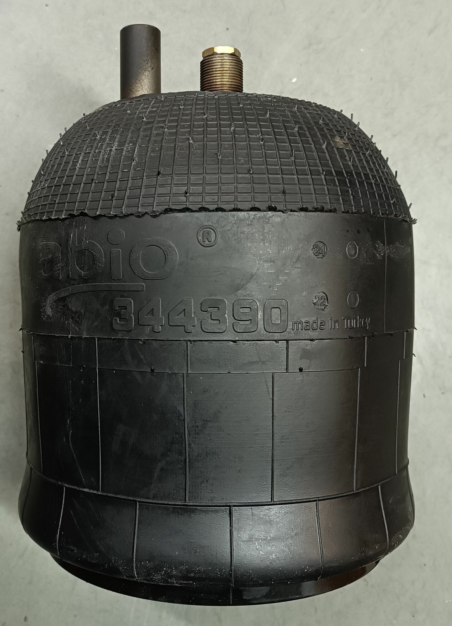 4390NP02 пневмоподушка со стаканом 2шп-шт. M16+M16/24 смещ.26 поршень стальной 1отв. M16 МВ Actros , арт. 3443902C FABIO OTOMOTIV