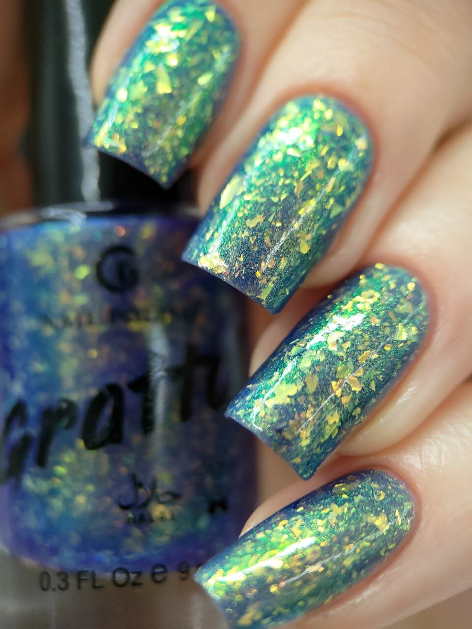 Лак для ногтей со слюдой Grattol Golden Frost, 9мл