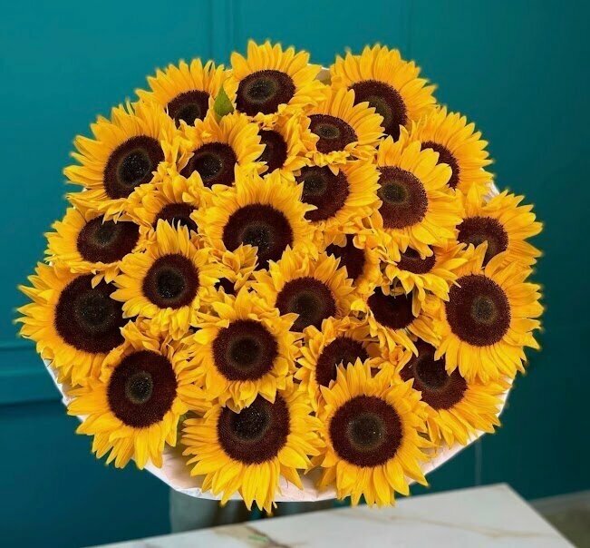 Букет из Подсолнухов, красивый букет цветов, шикарный, цветы премиум, подсолнух.