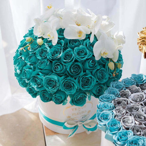 Букет живых цветов "Венера в цветах", 101 роза и орхидея, бирюзовый