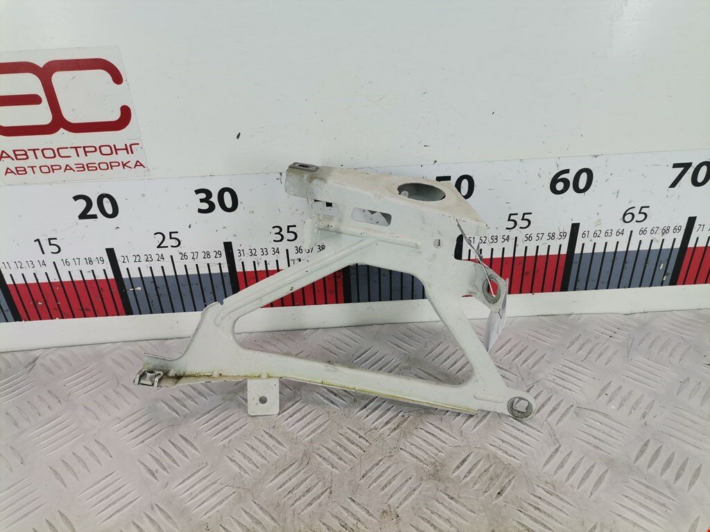 Кронштейн (крепление) фары правый BMW 7-Series (F01/F02) 41357207186 арт. 1735084