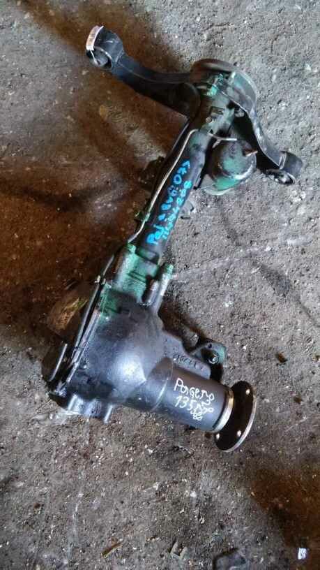 Редуктор переднего моста Mitsubishi Pajero 2 PAJERO2 арт. 135588