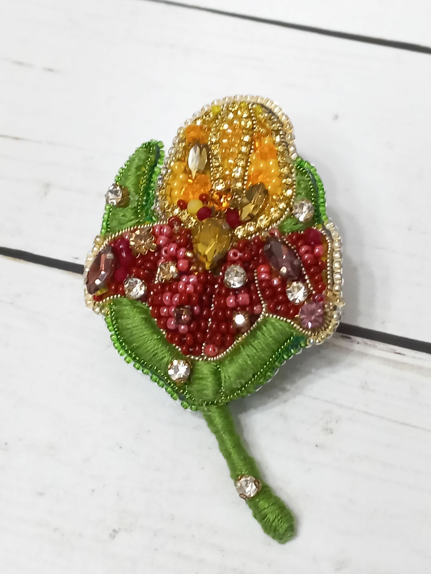 Брошь, стекло