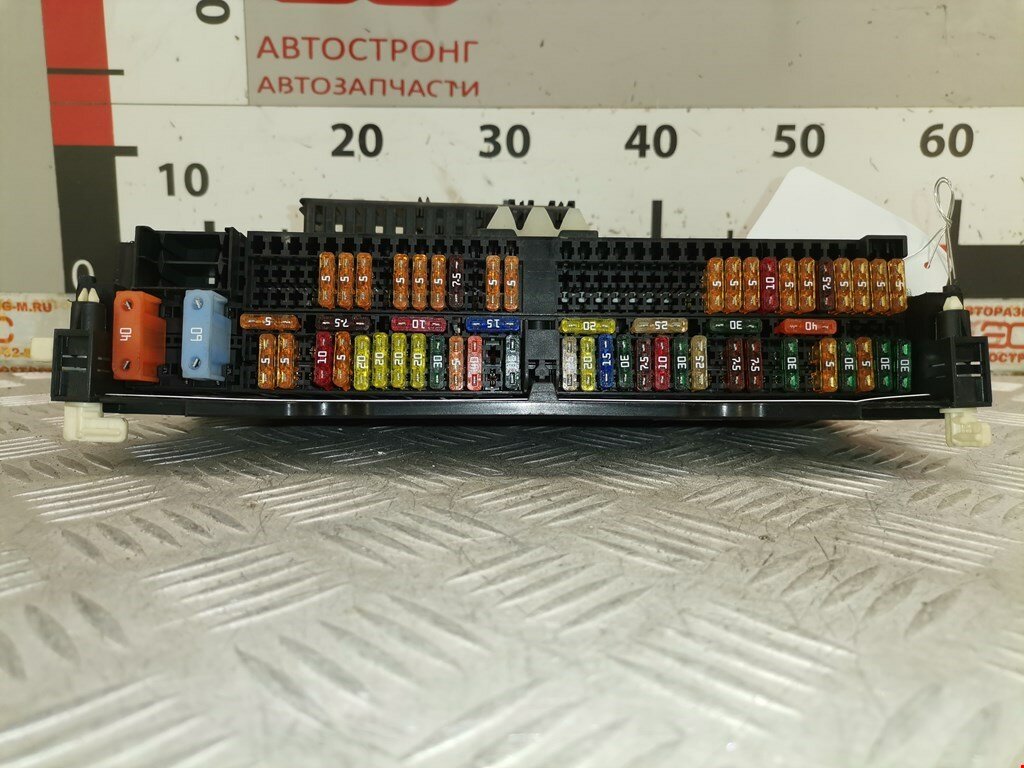 Блок предохранителей BMW X3 (E83) 61138364530 арт. 988534