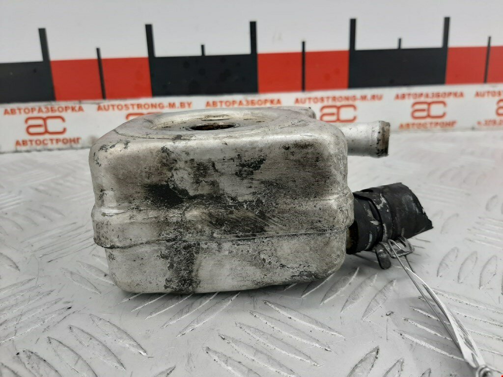 Теплообменник Volkswagen Passat 5 GP 028117021L арт. 811171