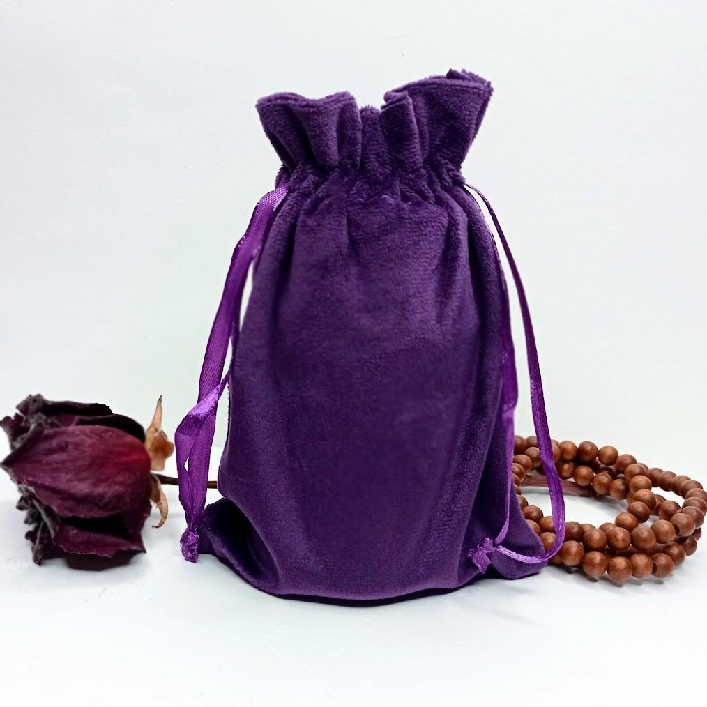 Бархатистый мешочек для таро, рун, аксессуаров (бархатистая ткань, фиолетовый 13х17,5 см)