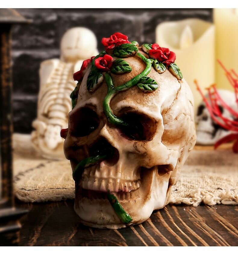 Украшение в виде черепа