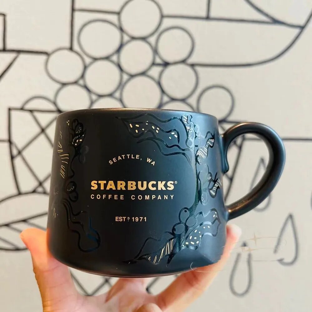 Керамическая кружка Starbucks с крышкой и котиком, черная, 355 мл, 1 шт - для кофе и чая — фото 1