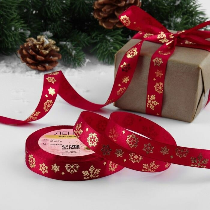 Лента атласная с тиснением Фигурные снежинки , 15 мм, 23 1 м, цвет красный/золотой №033