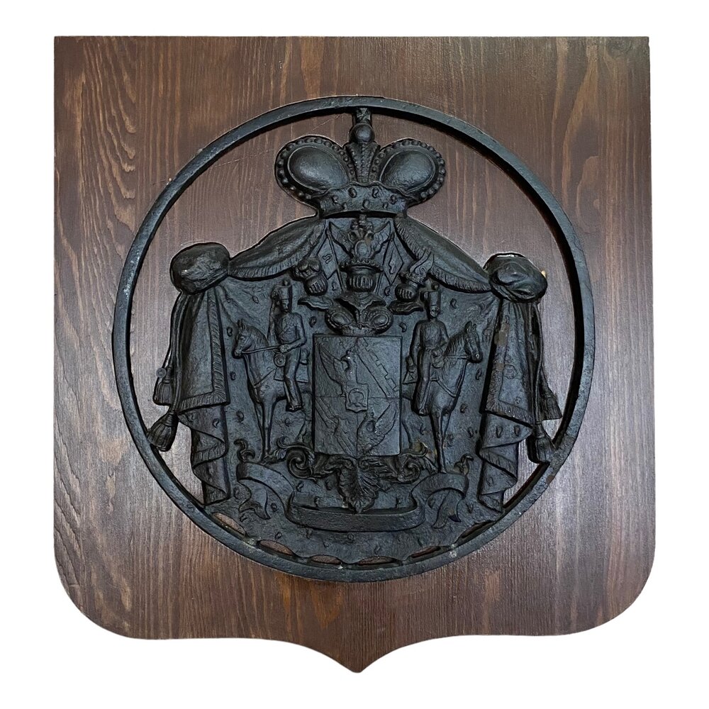 Чугунный Герб в дереве, Святейшего князя А. И. Чернышева, 1840-1850 гг, Российская Империя