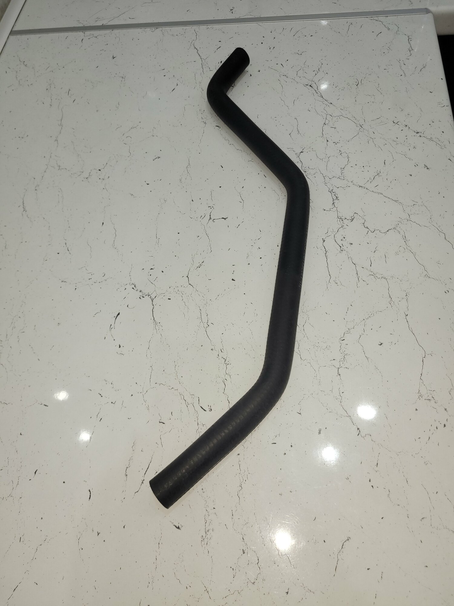 Патрубок системы охлаждения впускной CHERY / арт. T111303511BA - (1 шт)